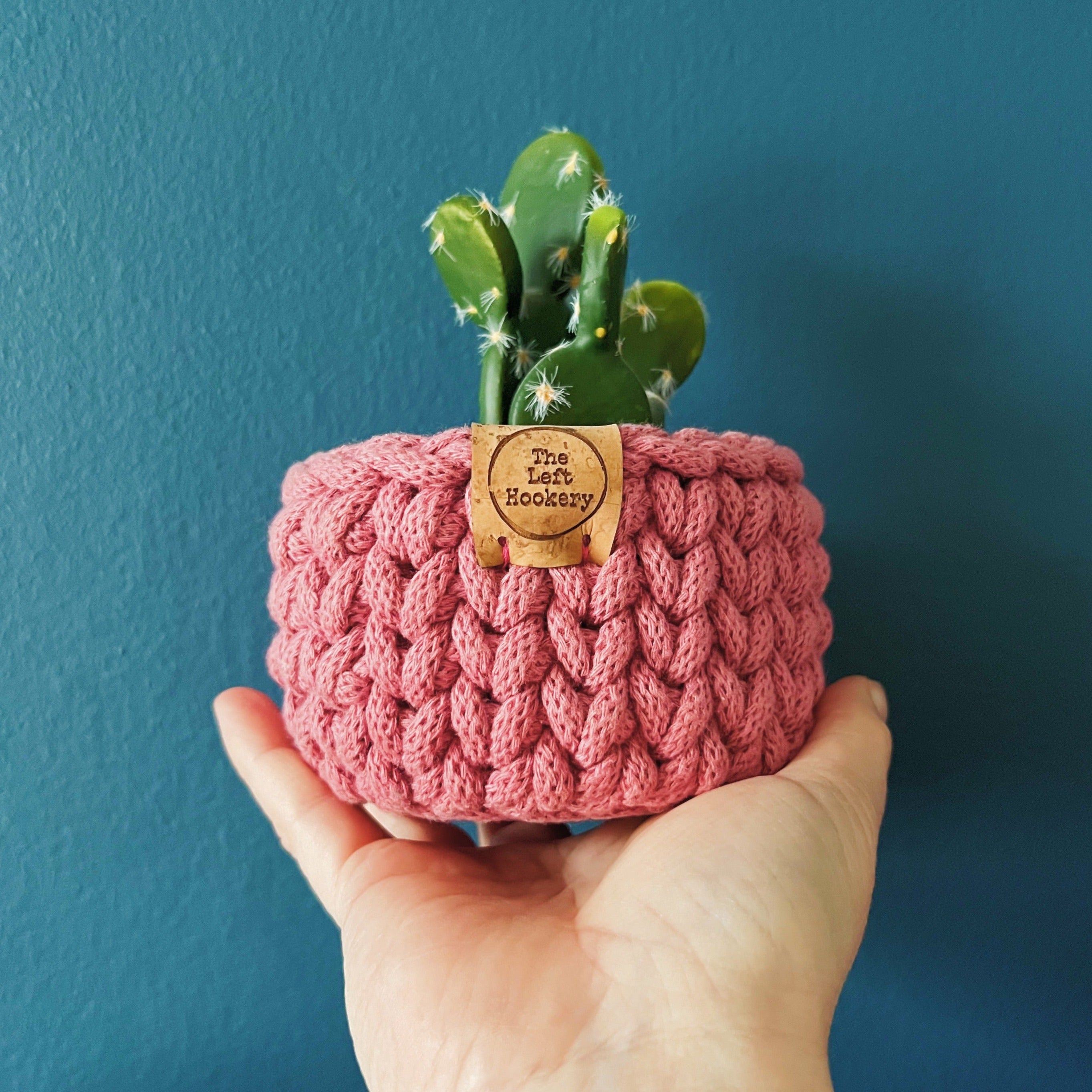 Tiny Crochet Basket Pattern – The Left Hookery